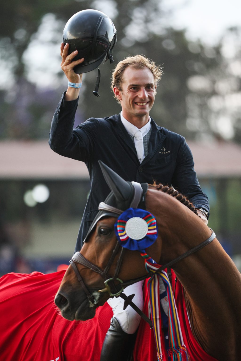 Richard Vogel gibt sensationelles Comeback bei Global Champions Tour in ...